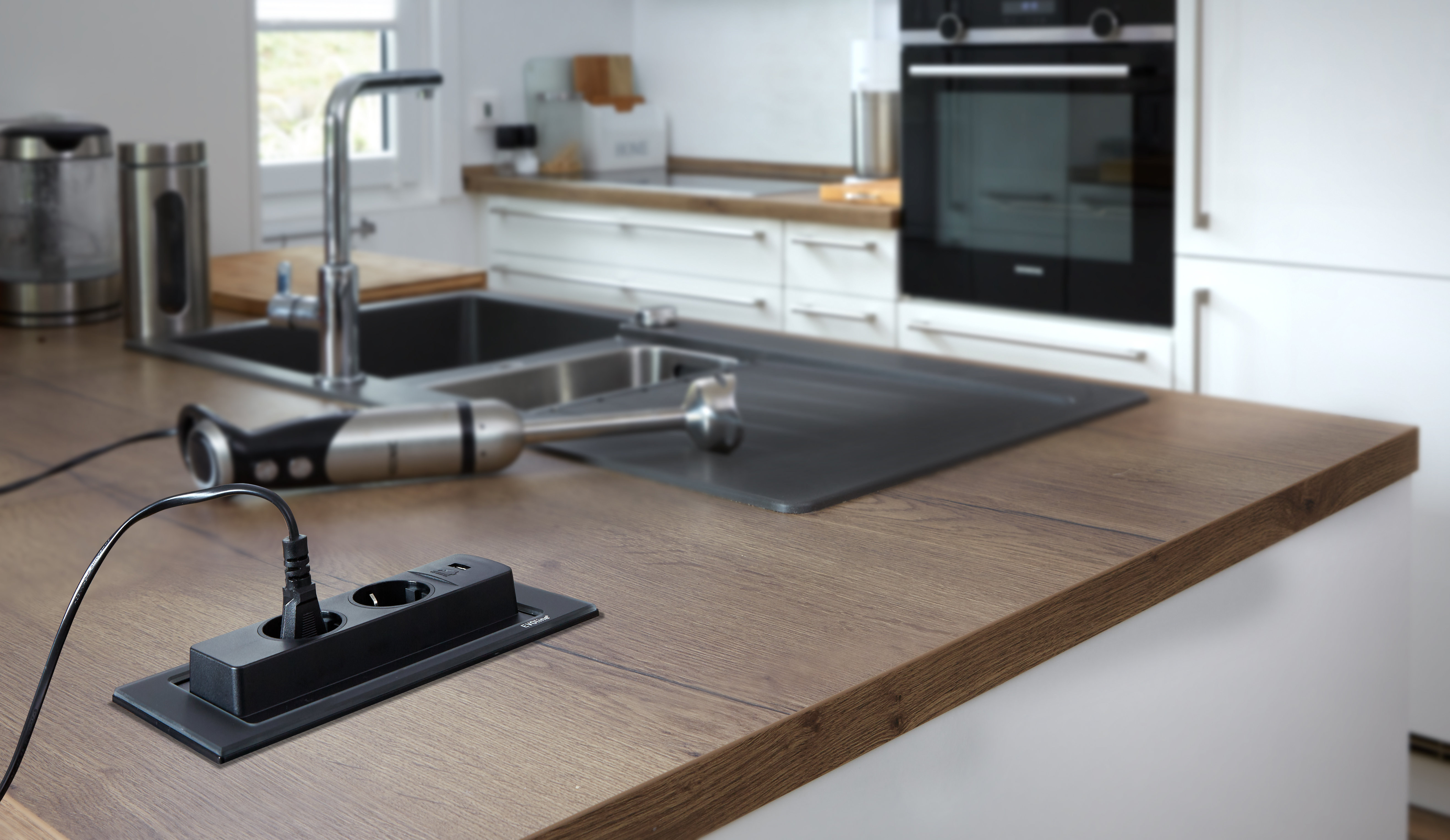 BackFlip: Rotatable Built-In Power Socket with USB Charger – EVOline®