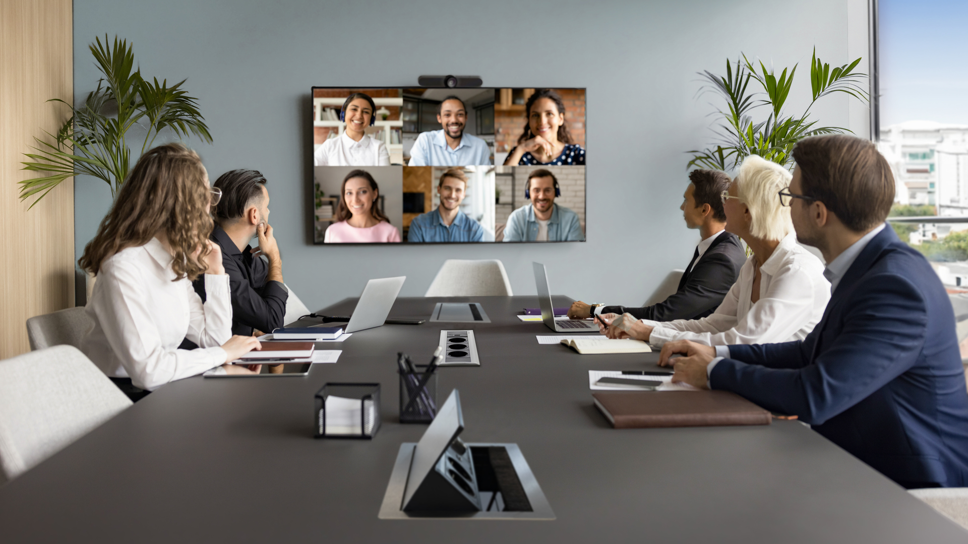 Soluciones perfectas para salas de conferencias – EVOline®